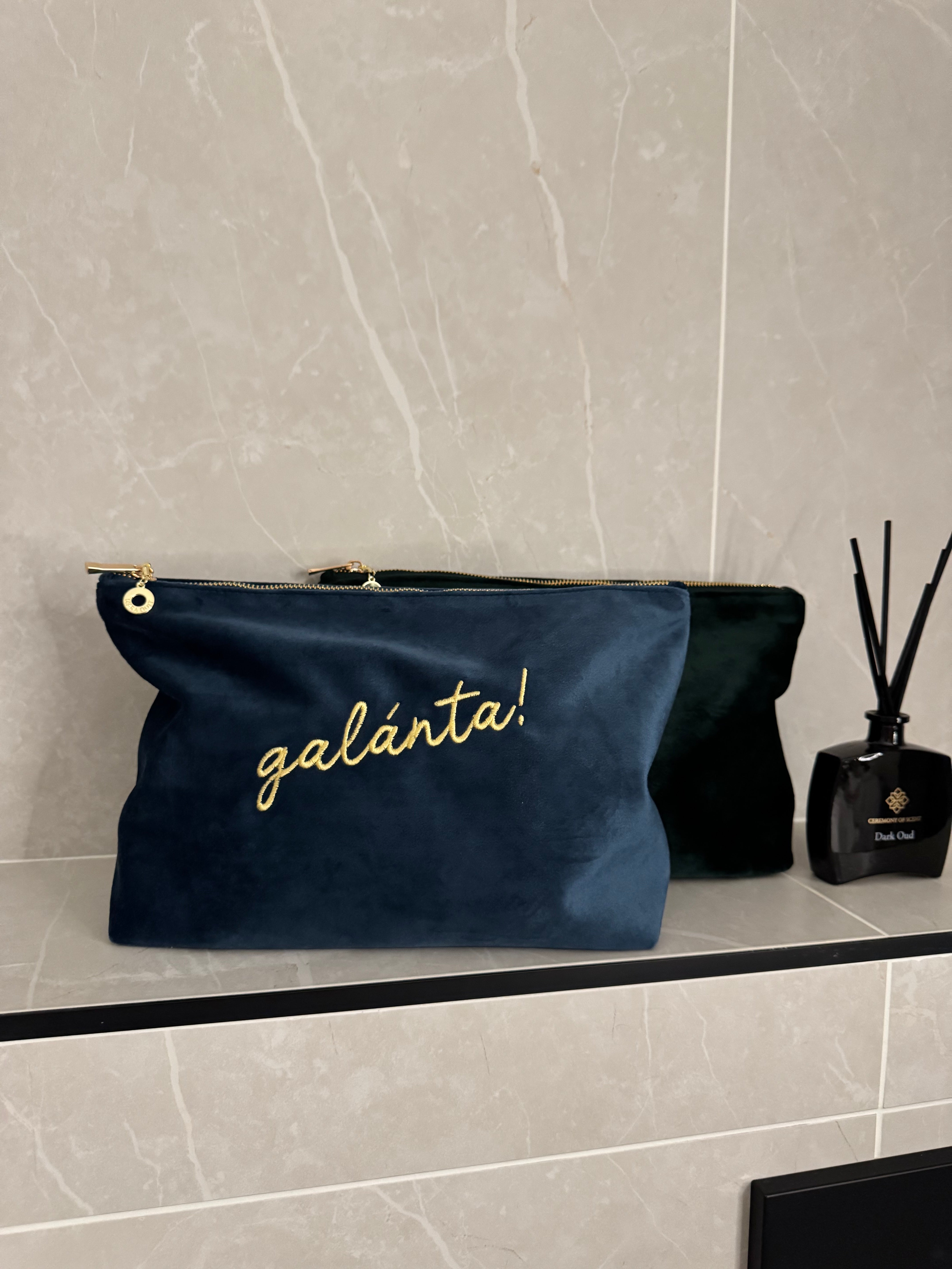 Mála Galánta - Velvet and Gold Accessory Bag – Mara Duit